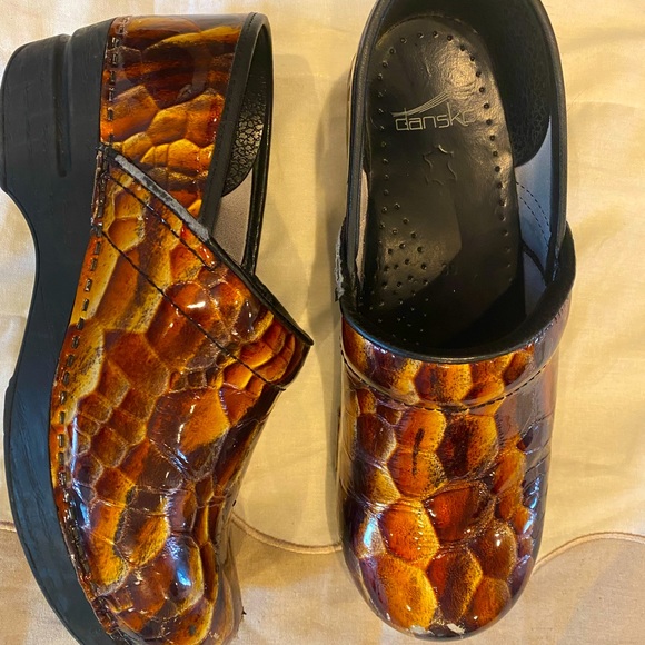 Dansko | Shoes | Dansko Shoes Size 39 | Poshmark